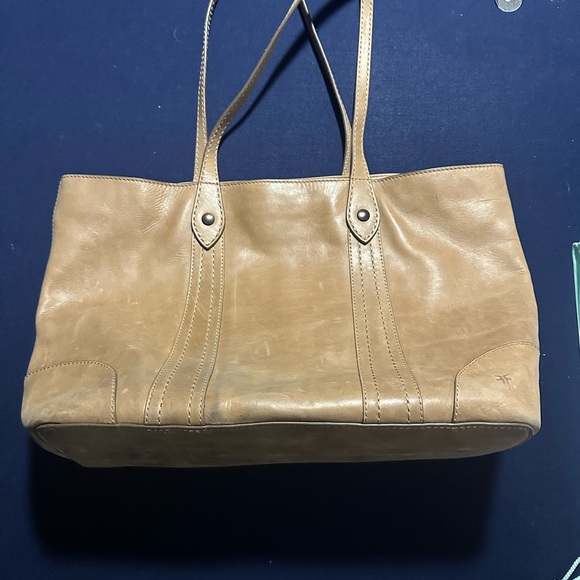 Frye | Bags | Frye Beige Leather Tote With Structured Design And Double ...